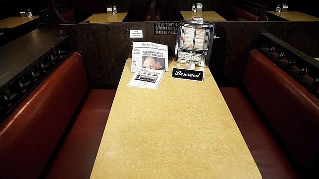 James Gandolfini siempre tendrá su mesa reservada en la heladería Holsten