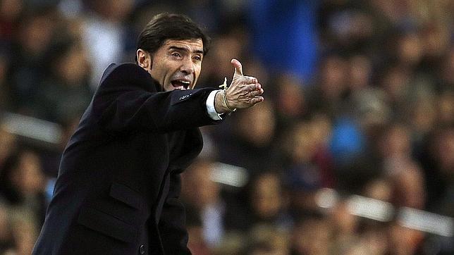 Marcelino: «Ya me gustaría que nos pitaran ese penalti a nosotros»