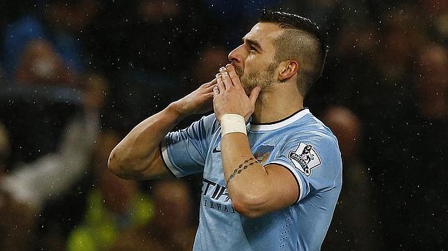 Negredo pone al City con un pie en la final