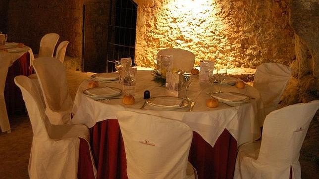 Ocho sorprendentes restaurantes en cuevas españolas