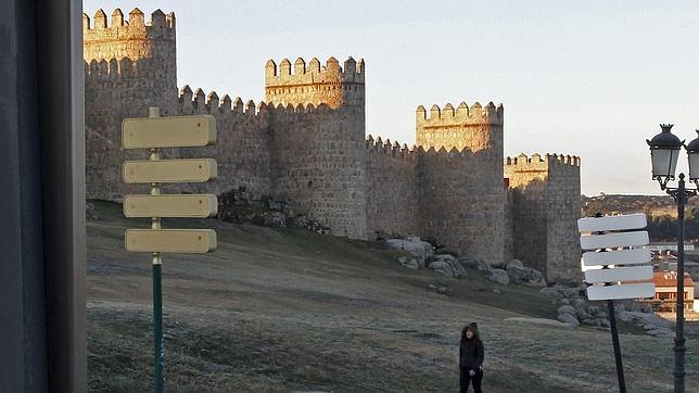 Las leyendas que «esconde» la Muralla de Ávila