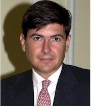 El ex ministro Manuel Pimentel deja el PP por considerar la «guerra ...