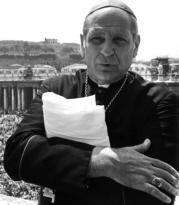 Muere el arzobispo Paul Marcinkus, el «banquero de Dios»