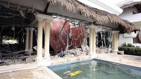 Siete muertos y veinte heridos tras una explosión de gas en un hotel de ...