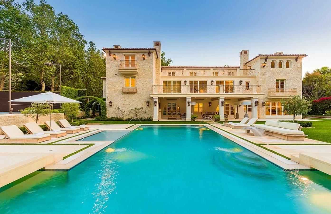 Las espectaculares mansiones en las que los famosos están pasando la ...