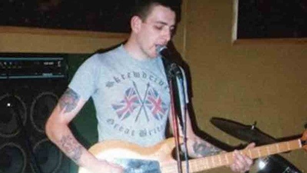 Muere por Covid el guitarrista nazi de Skrewdriver, que no se vacunó ...