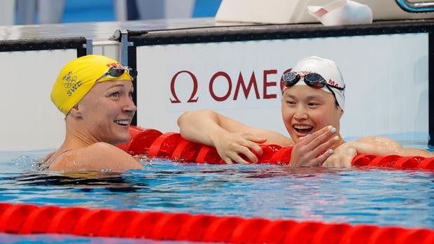 Juegos Olímpicos Tokio 2020: Maggie McNeil reina en los cien mariposa