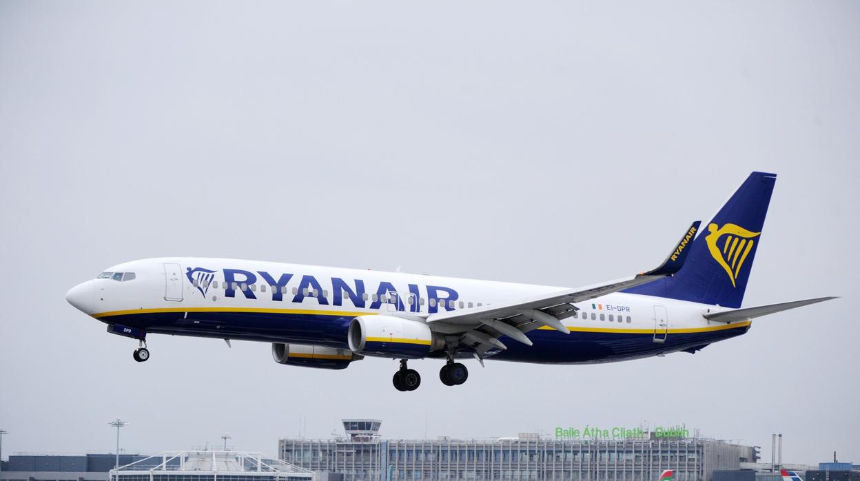 Ryanair lanza una oferta de hasta 30 euros de descuento para vuelos de ...