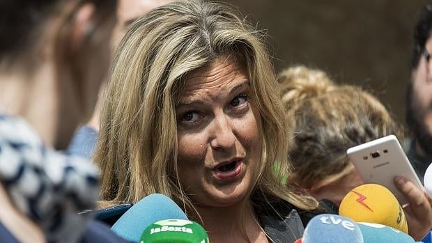 López Negrete apela a su «decencia profesional» para seguir como ...